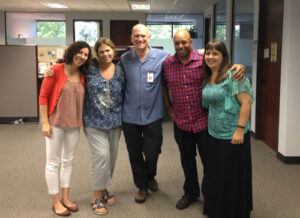 Dr. Mark Edelstein honrado como ángel en adopción - Pacific Clinics